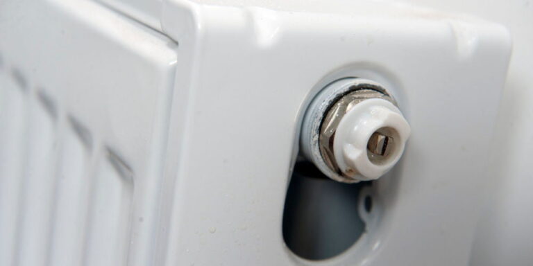 How to bleed a radiator in 8 steps for extra warmth | My Dream Haus