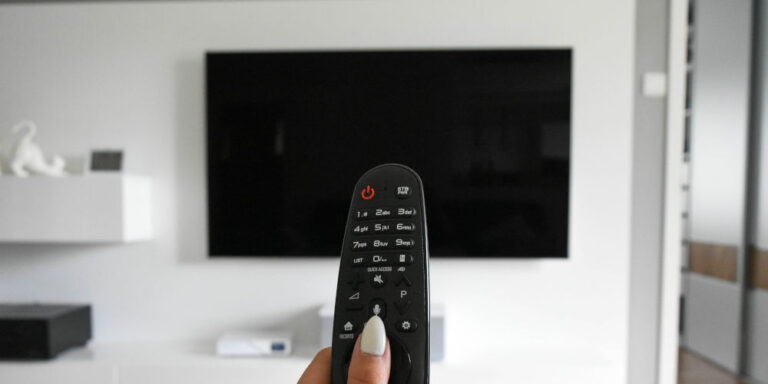 What Is A VESA Mounting Pattern? How to secure a TV | My Dream Haus